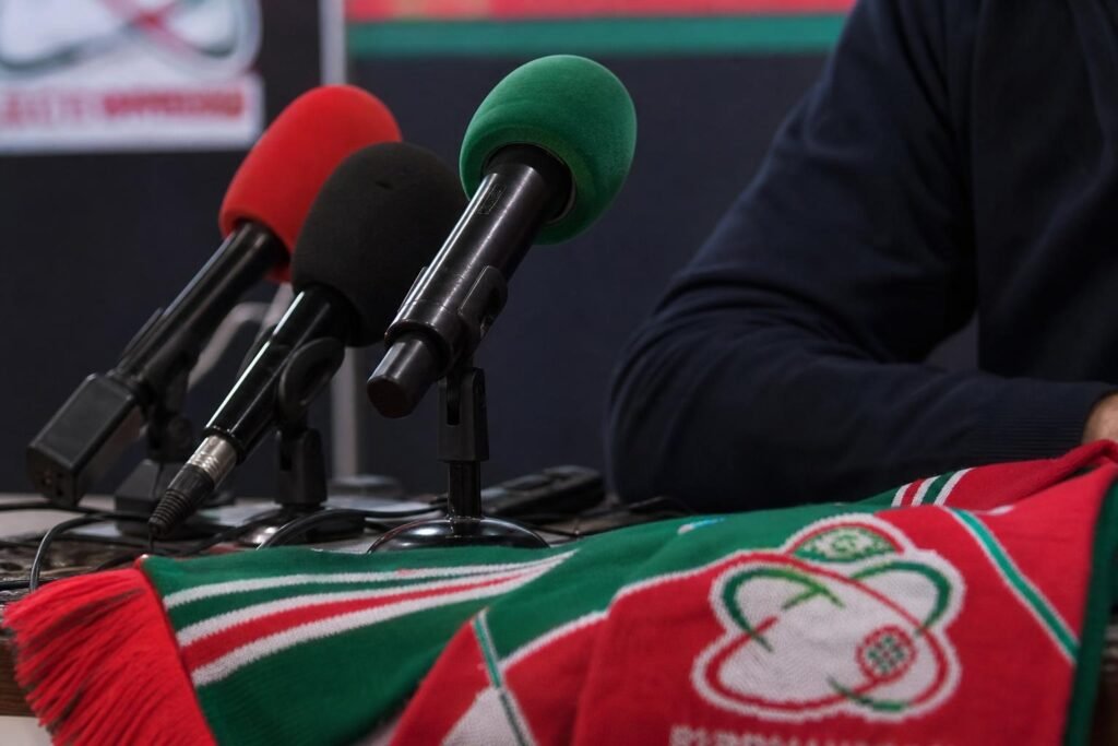 Vandenbroeck legt pijnlijke Vossen-breuk bij Zulte Waregem bloot